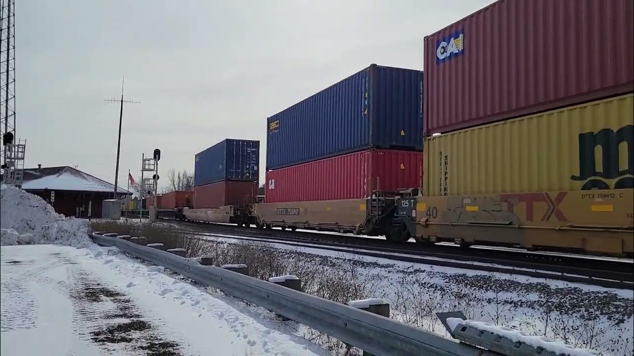 CN 3827 Q199 at Ladysmith, WI on 2-5-25 - YouTube
