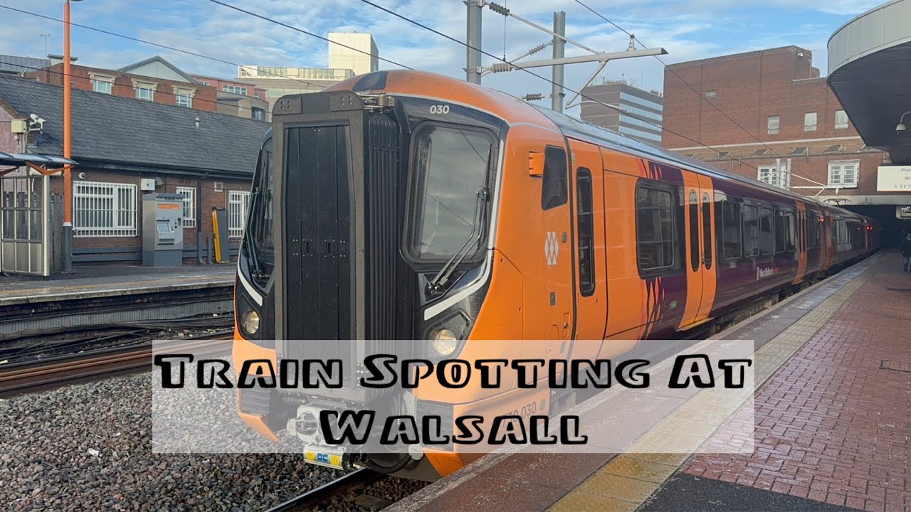 Train Spotting at Walsall - YouTube