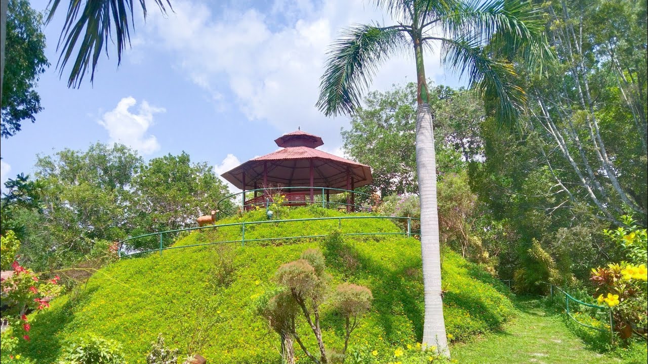 The mar thoma santhigiri ashram at aluva edathala 💒💒🌸 - YouTube
