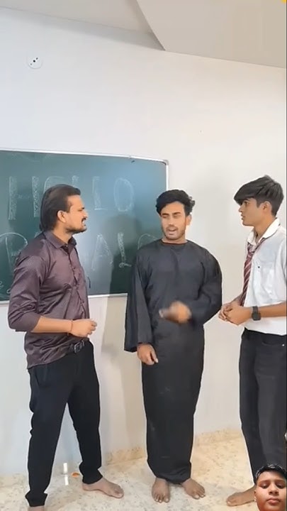 School mein aaya robot #robot #comedy #robotic #funny #motivation #emotional - YouTube