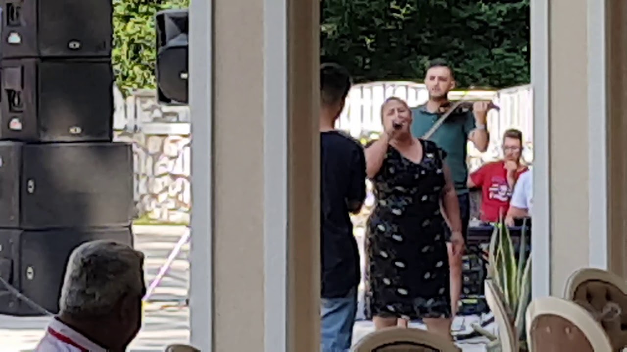 Violeta de la Timisoara-Ascultare - YouTube