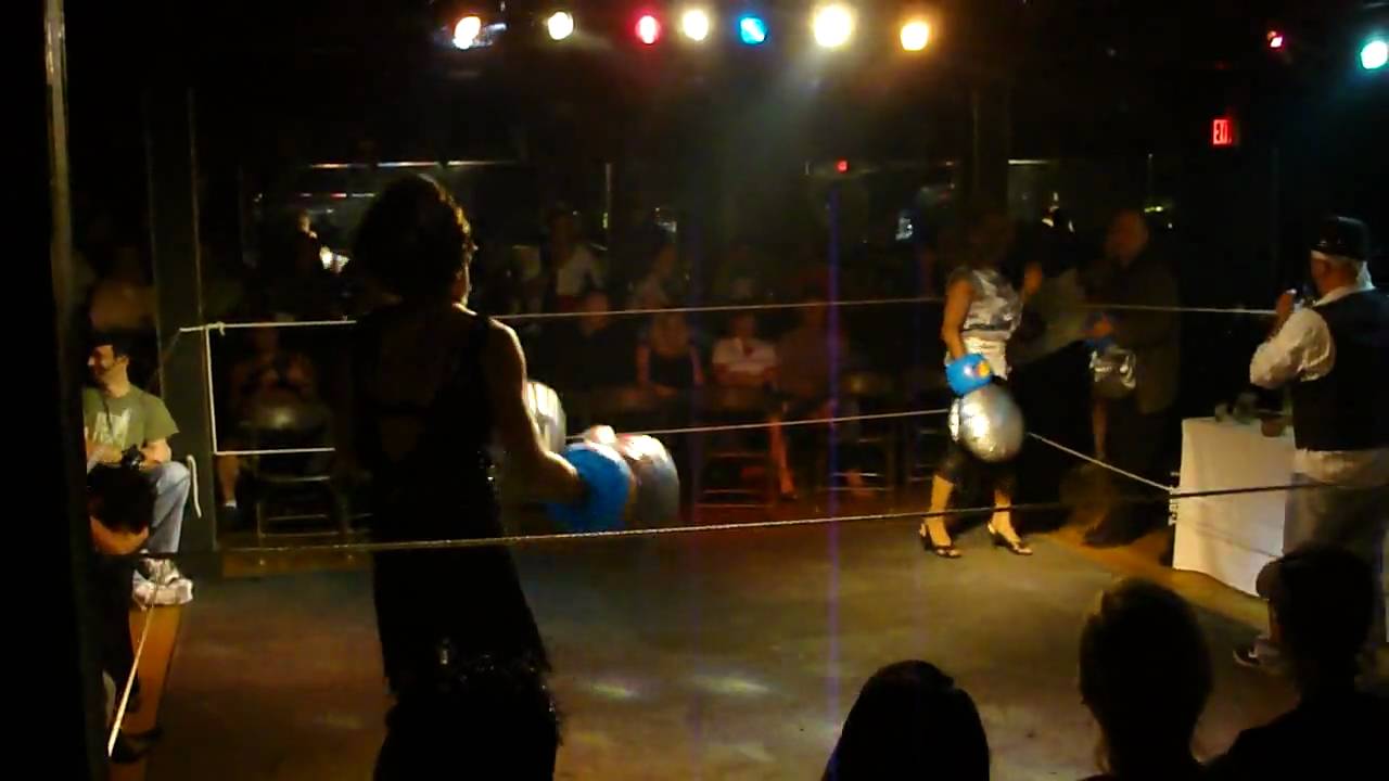 Drag Queen Boxing @ Menjos in Detroit - YouTube