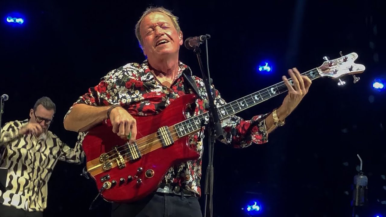 Level 42 - Hot Water Live at GLive Guildford 2023 Living It Up on Tour ...