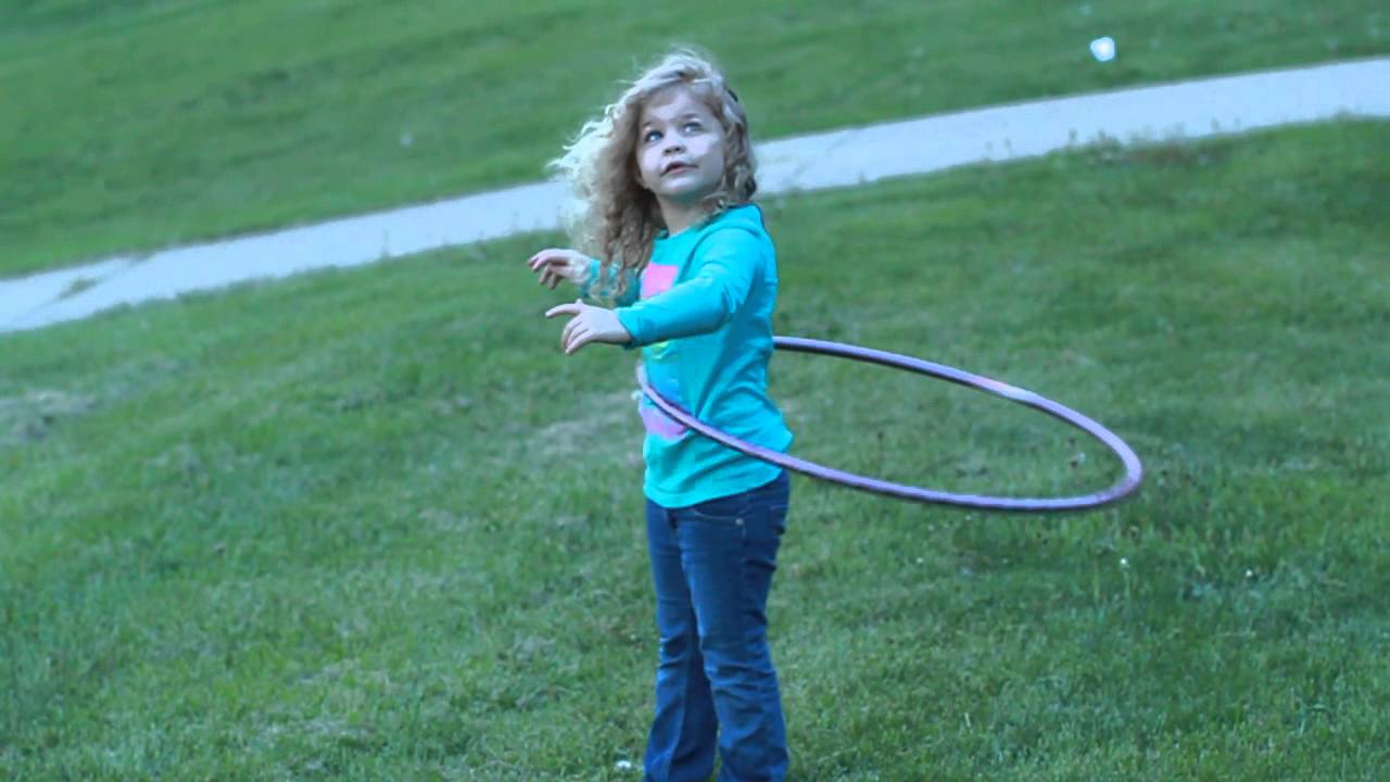 Hula Hoop Master in training - YouTube