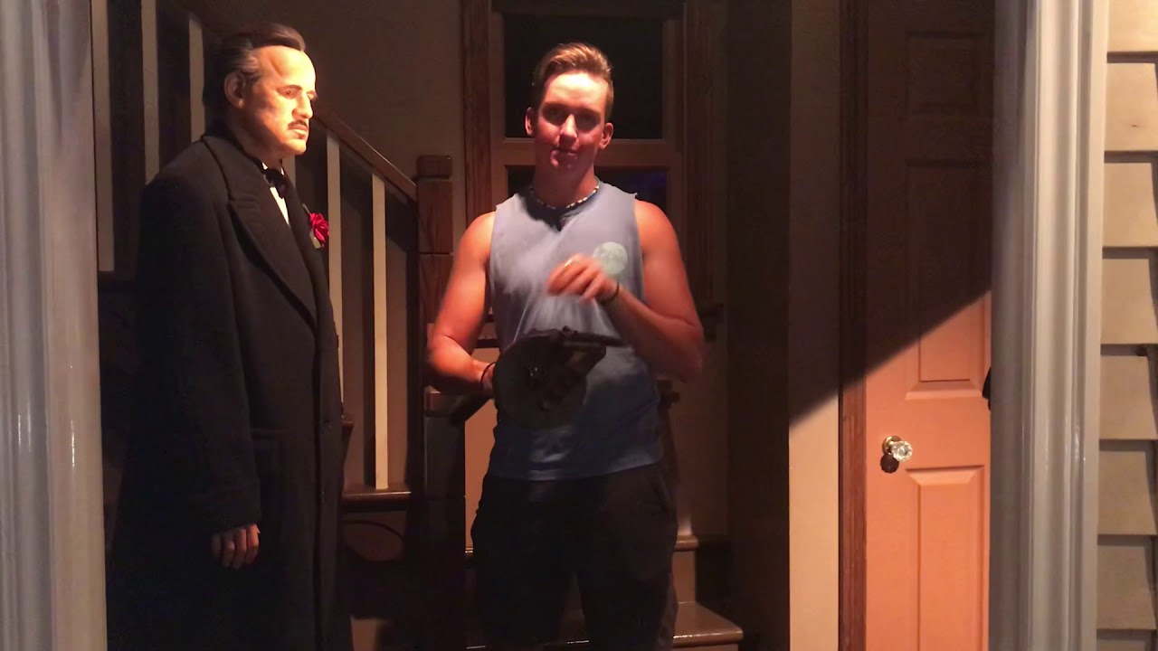 The Mask - Tommy gun - YouTube