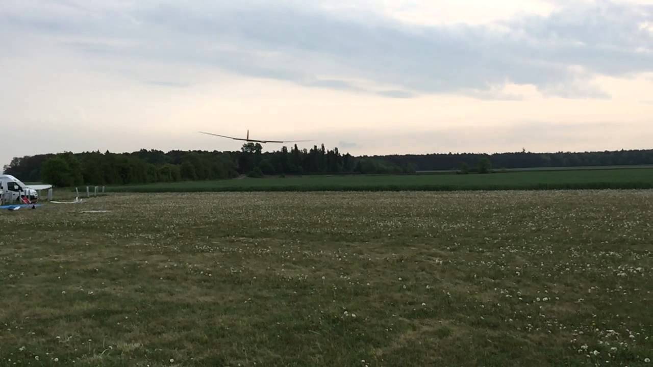 F3J Pike Perfection Landung Slomo Anflug Felix Parsch - YouTube
