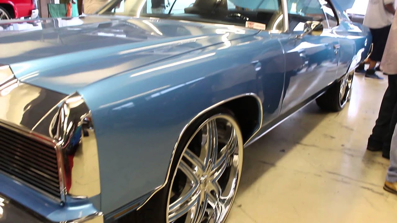 Stuntfest2K13 - "Donk Squad" Blue Donk on 26" Lexani wheels - YouTube