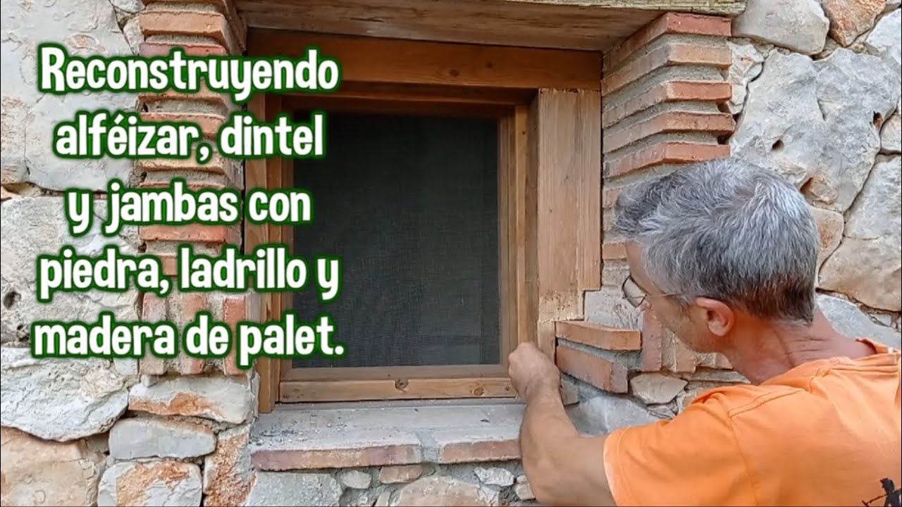 Remate exterior de VENTANA de MADERA con PALETS, PIEDRA Y LADRILLO DE ...