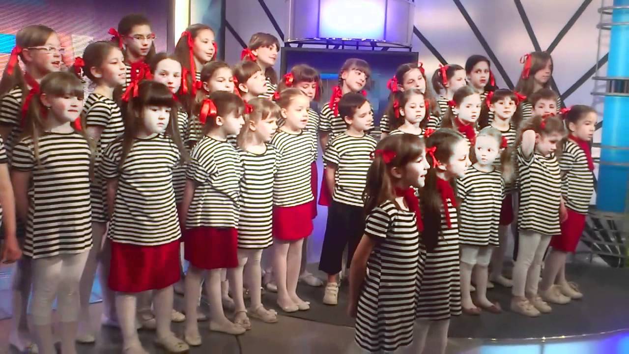 Carolija,Tea i Darija-Andjeli pevaju - YouTube