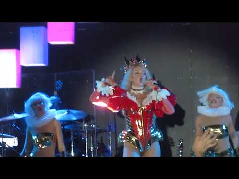 Оля Полякова - \