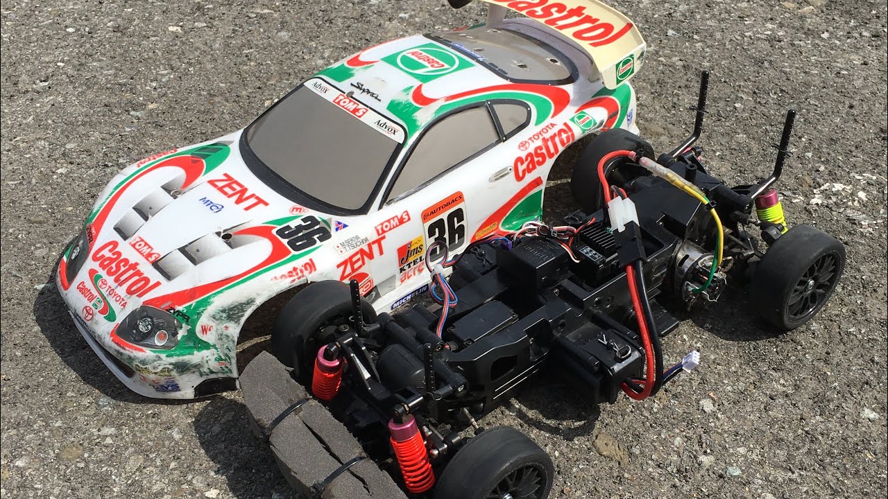 【ラジコン】タミヤTL01スープラ、タイヤ外れてすぐ終了編i - YouTube