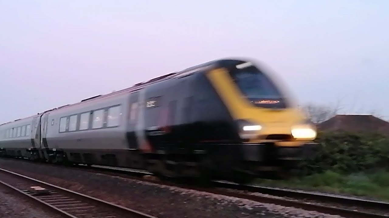 18/04/23 - Class 221 - 221117 - Holyhead to London Euston - YouTube