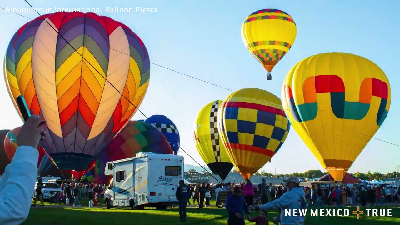 ABQ BALLOON FIESTA in 30 Seconds - YouTube
