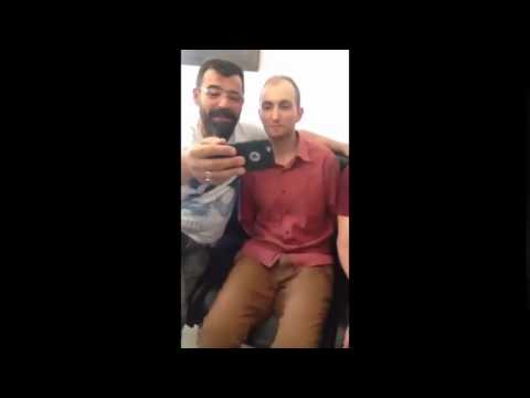Seri Katille Sırıta sırıta selfie çekmek - Atalay Filiz - Yuh Artık