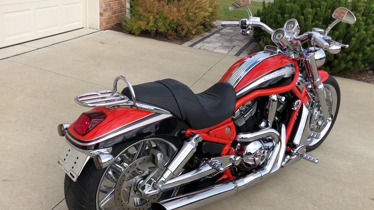 2006 Harley Davidson VRSCSE2 Screaming Eagle CVO - YouTube
