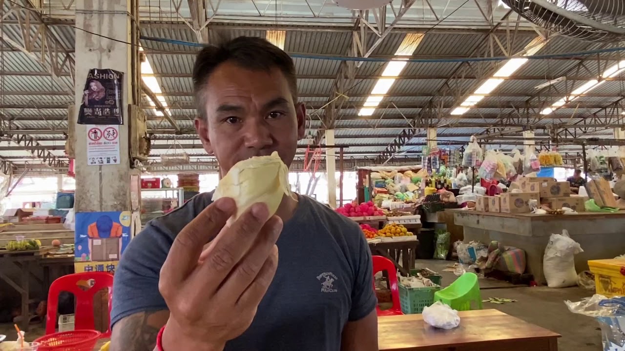 Khmer Food New Osmach Market at Oddar Meanchey ...