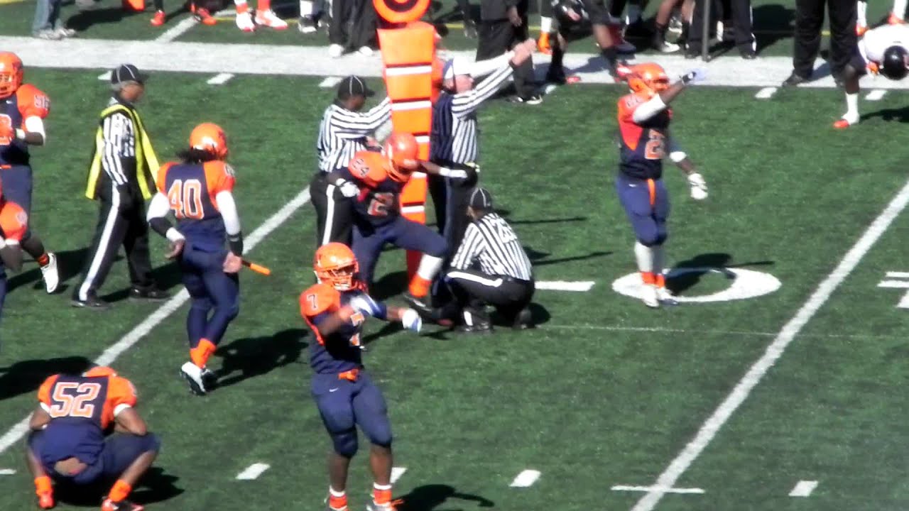 Fourth down measurement Poly/City football 11-5-2011 - YouTube