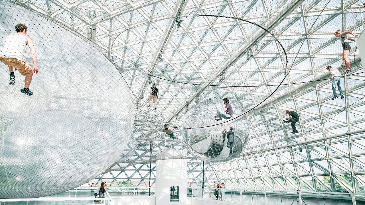 Trailer: Tomás Saraceno – in orbit - YouTube