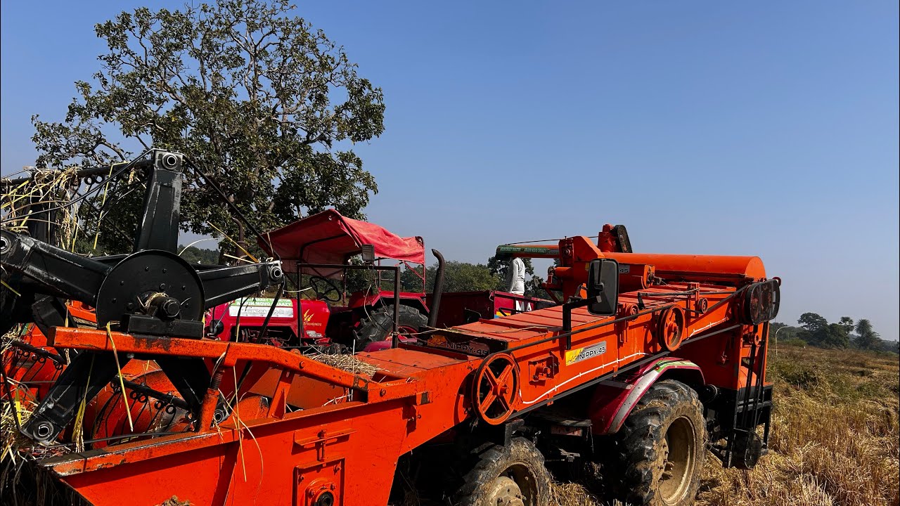 🟢Tractor mini combine harvester || tractor Mini paddy harvester || dhan ...