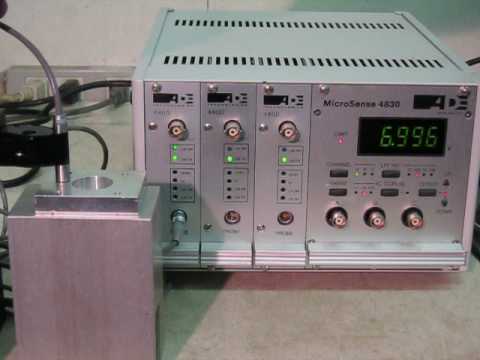 Microsense 4800 Capacitive displacement sensor 動作確認 - YouTube