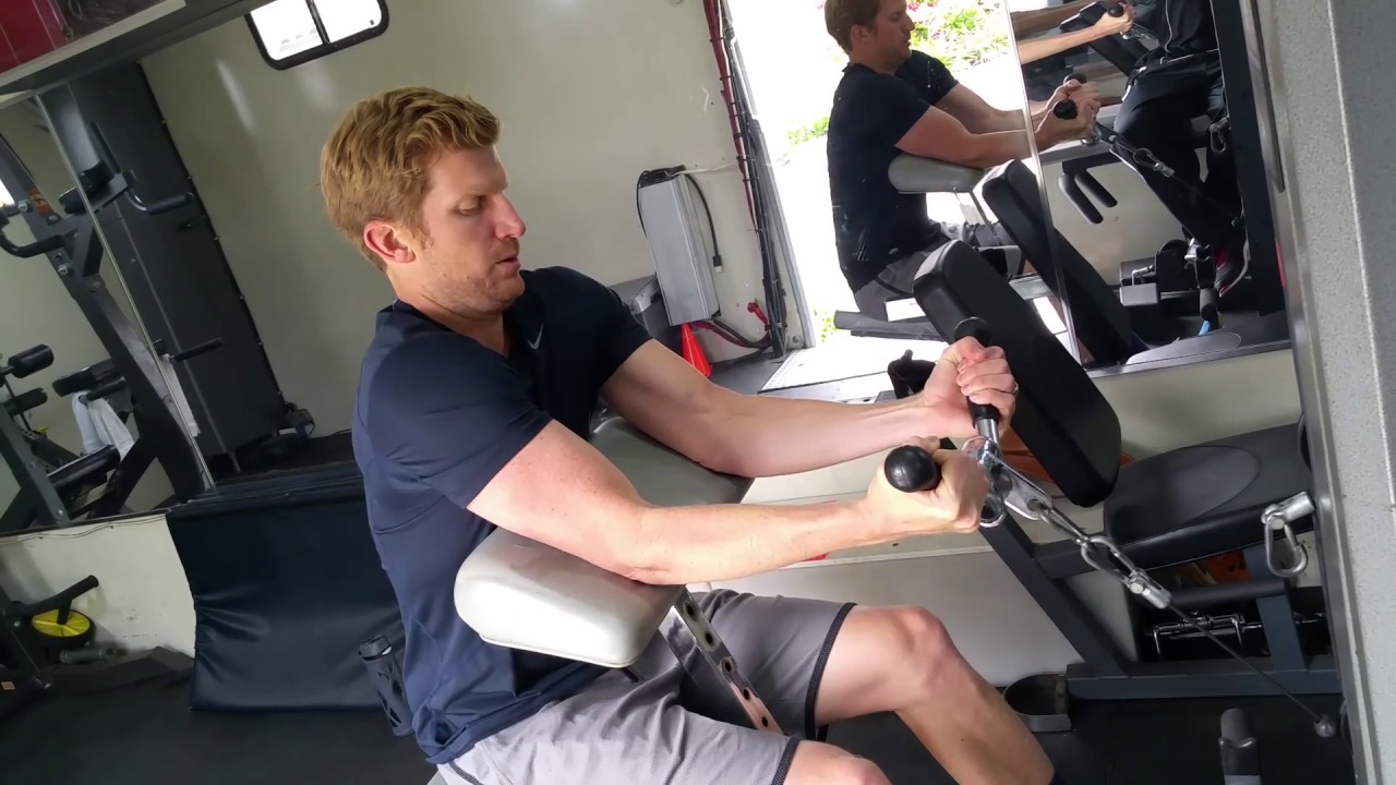 Super slow bicep curls - YouTube