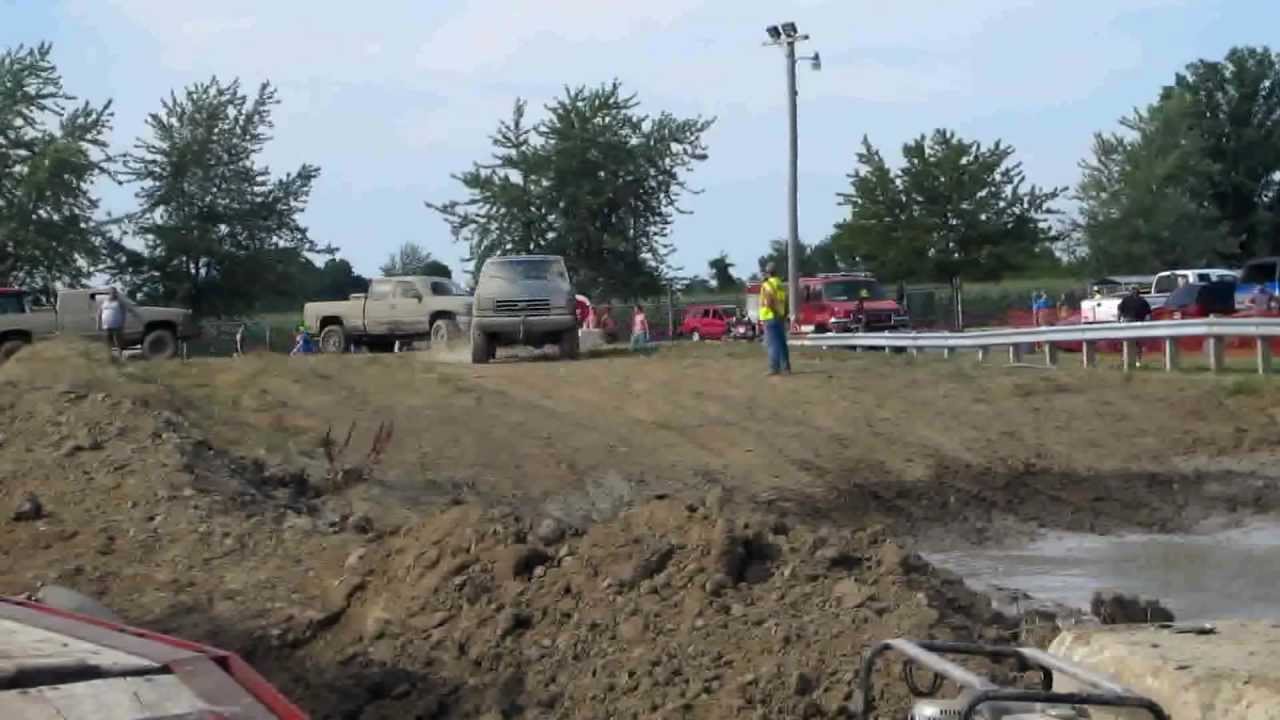 Berville Mud Bog Races Footage 09 - YouTube