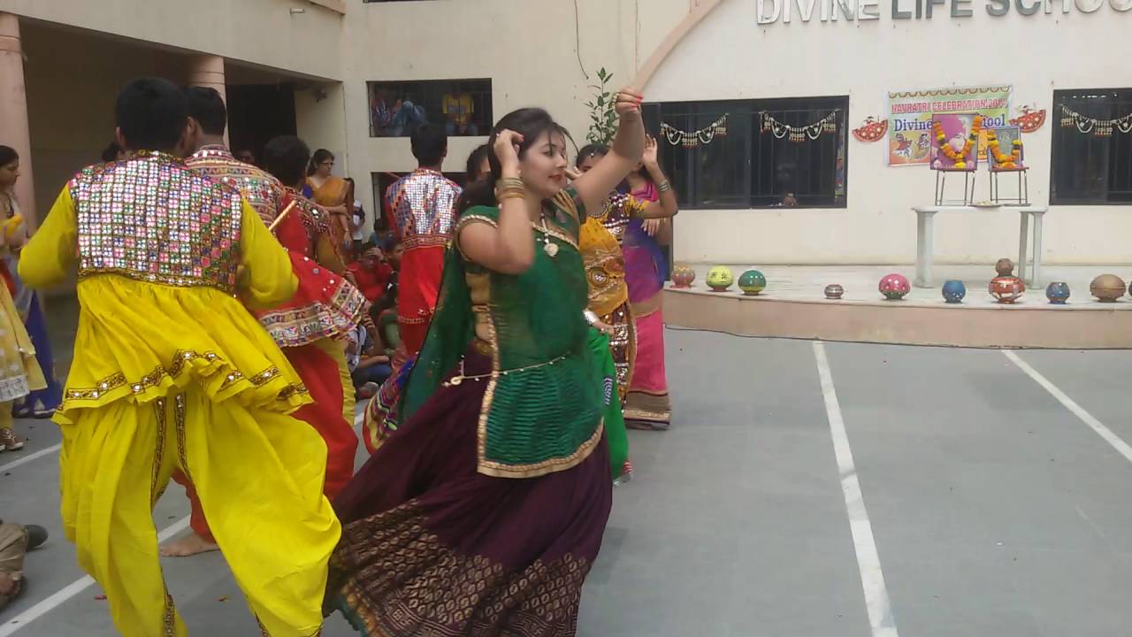 Divine life school navaratri celebration - YouTube