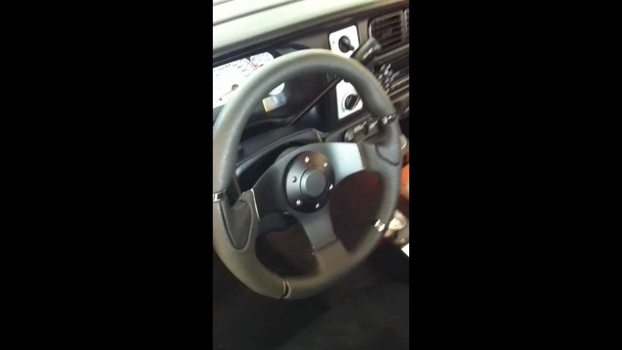 FAKE EBAY MOMO STEERING WHEEL JUNK FLEX - YouTube