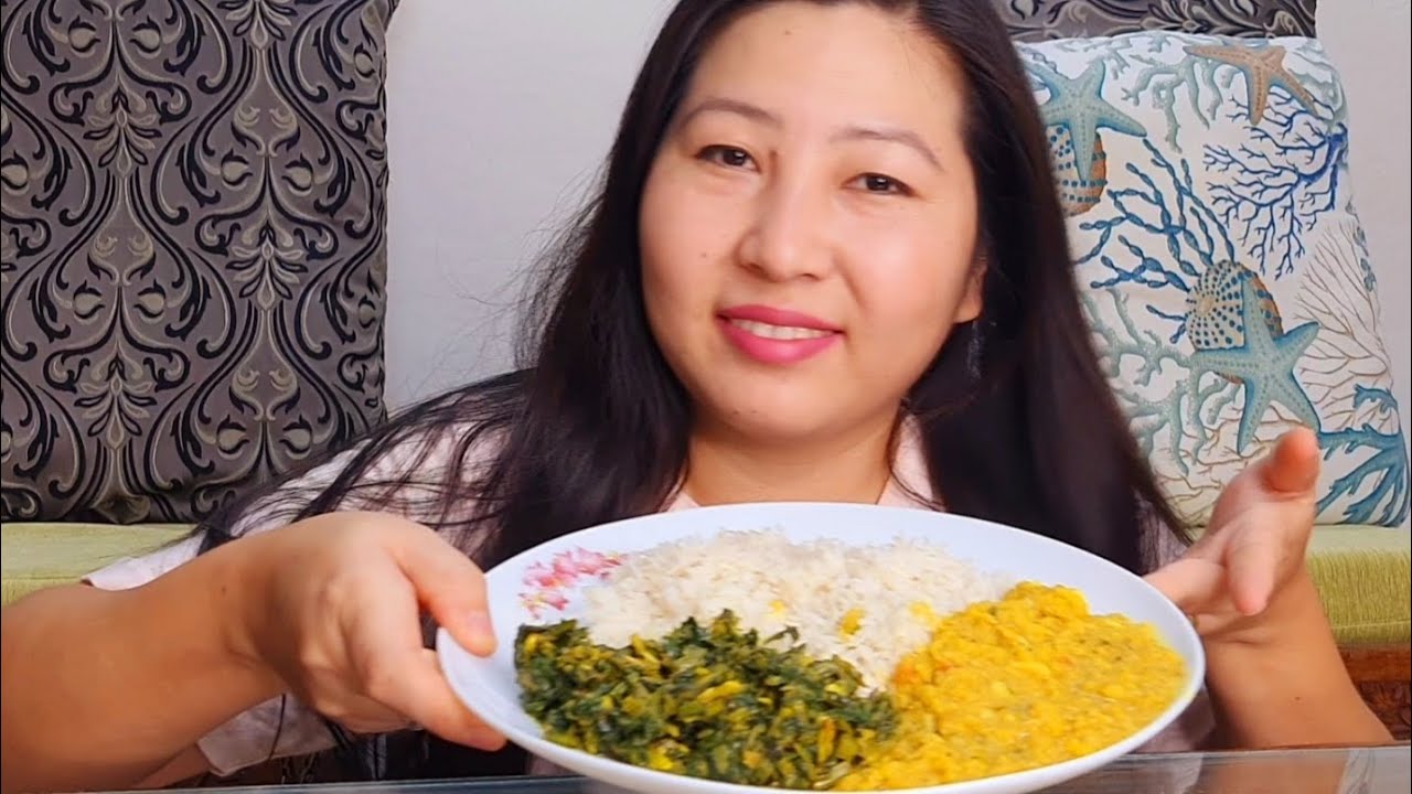 Simple palak fry😋 preparing and eating veg lunch |Spinach fry - YouTube