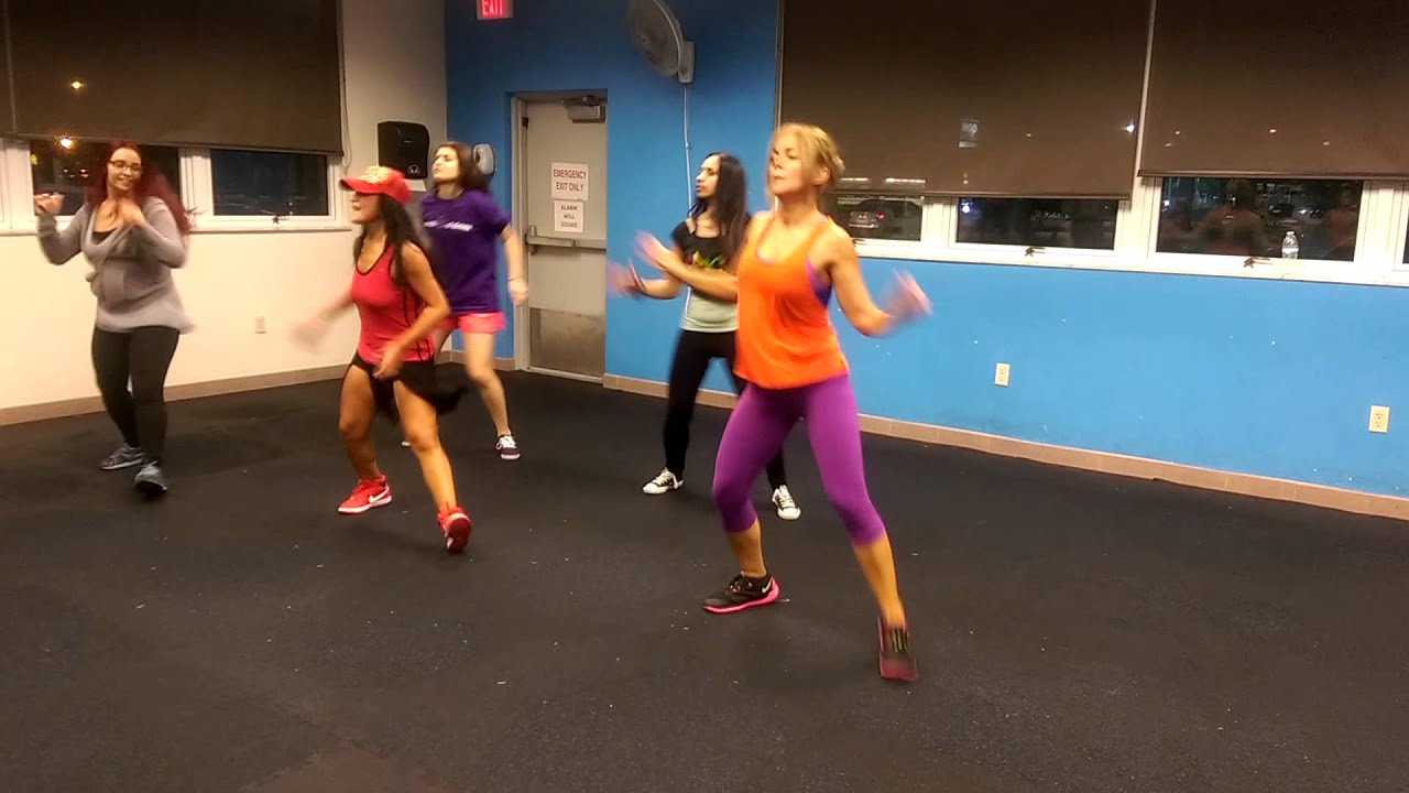 Im bad - warm up zumba- pitbull - michael jackson - YouTube