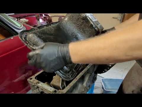 Triumph Tr6 engine rebuild Part:3 removing the sump and pistons - YouTube