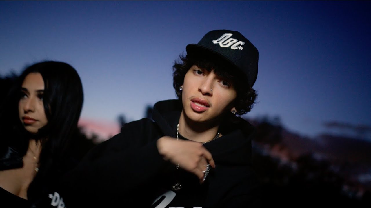 PapiChulo - Spaceship (Official Music Video) - YouTube