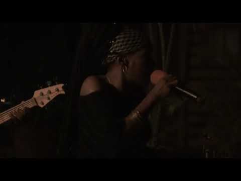 Mighty Shadow's Dingolay by Xperience - YouTube