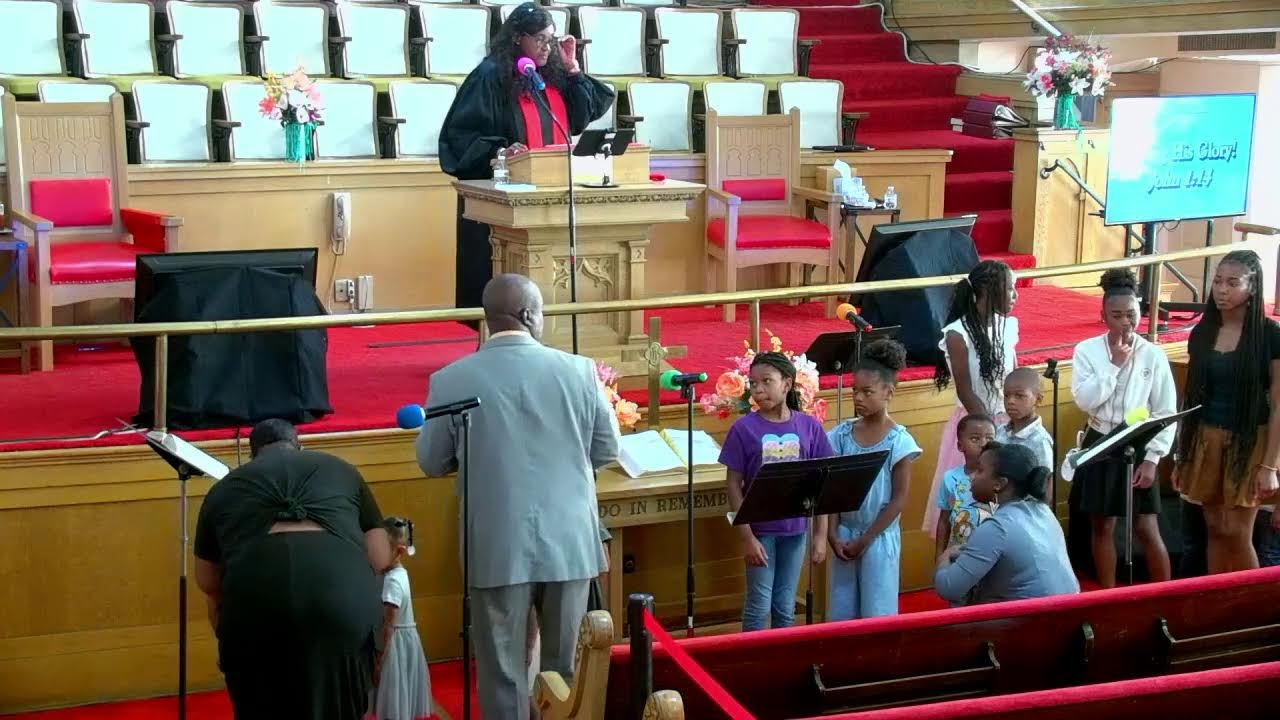 Sunday Morning Worship Service "Seeing His Glory in Every Season!" by ...