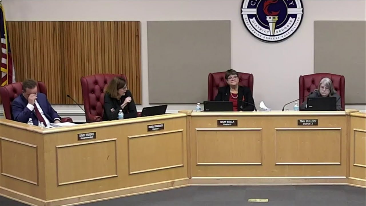 Board members clash during meeting - YouTube