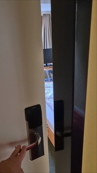 Самый маленький номер в отеле #германия #отель #обзор #путешествия # ...