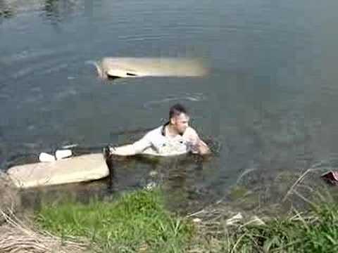 Golf Cart Sinks in Pond - YouTube