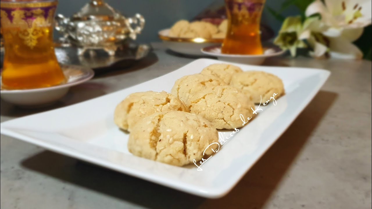 Recette de patisserie marocaine Ghriba bahla - Moroccan cookie recipe ...