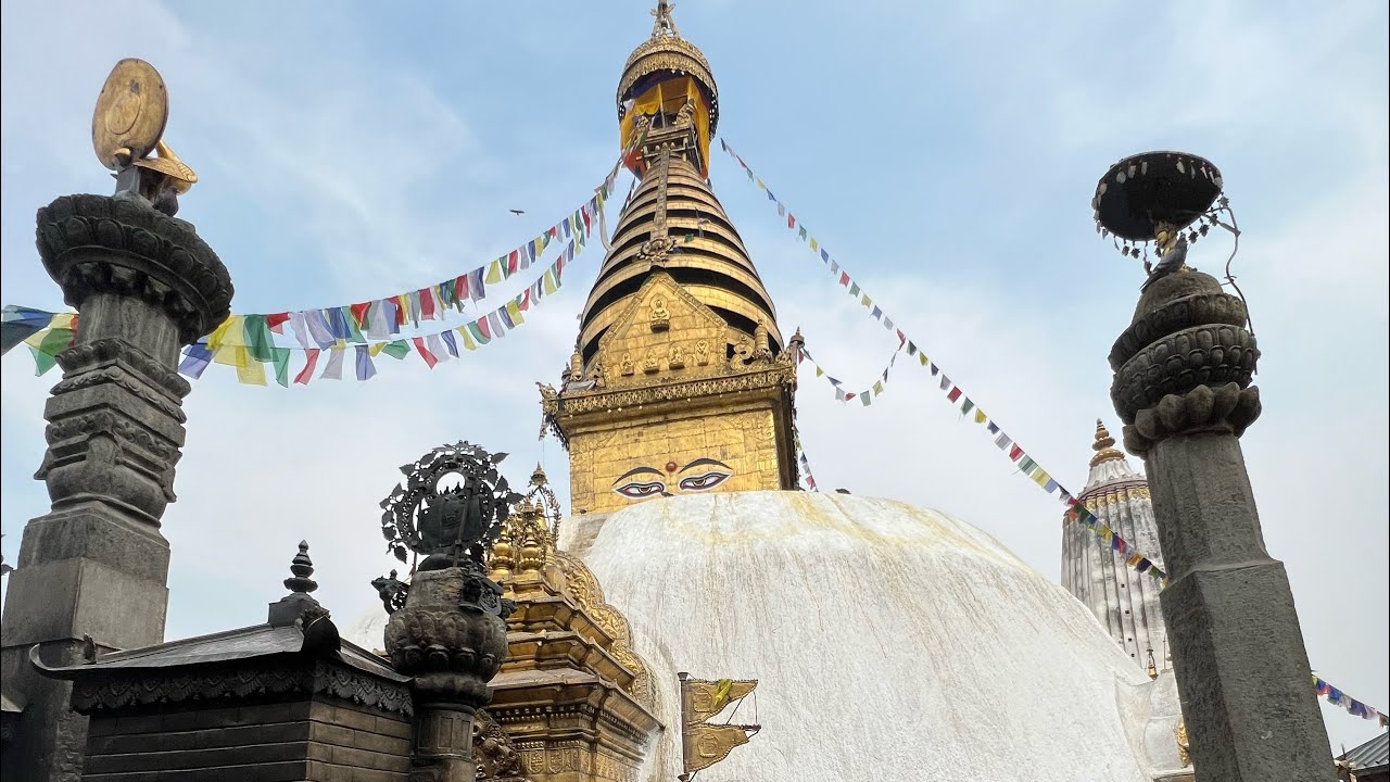 हजुरबा हजुरआमा Swoyambhu Mahachaitya घुम्दै Day 6 - YouTube