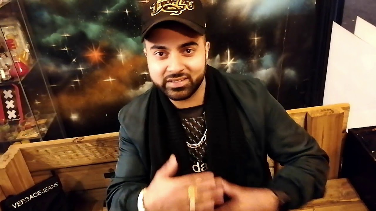 Aaron ak interview @thejointuk - YouTube