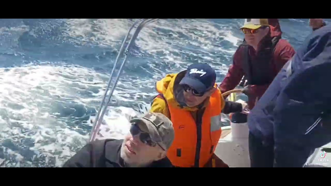 Marinarii se calesc in conditii grele. #sailing #skipperlife # ...