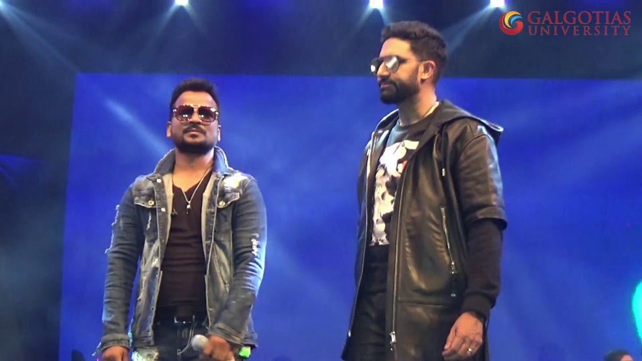 Daryaa Song | Manmarziyaan | at Galgotias University - YouTube