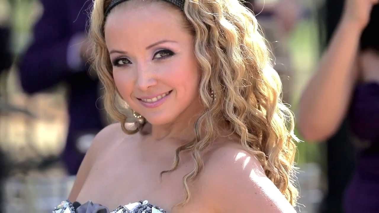 ANAIDITA Y SU SONORA LA ROBA MARIDOS - YouTube
