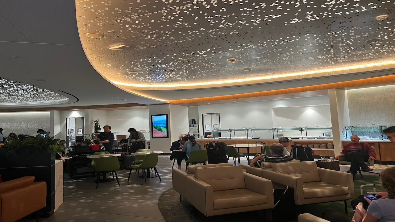 The Club SFO Lounge Review (Priority Pass) - YouTube