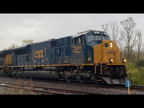 CSX ST70AH Leads Q541 - YouTube