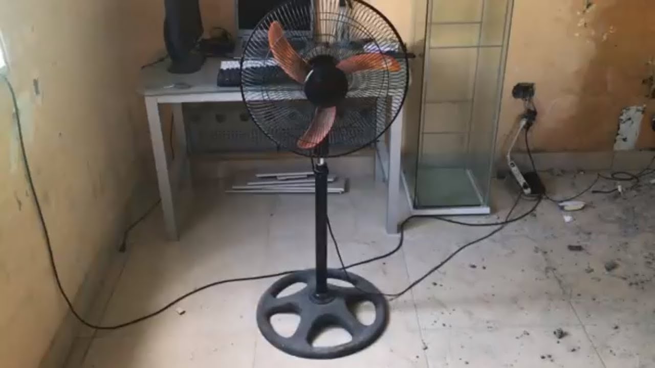 Universal Pedestal Fan - YouTube