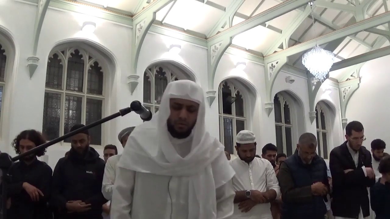 Omar Aswat - Surah Al Mulk Ramadan 2019 27th Night at BMHC, Manchester ...