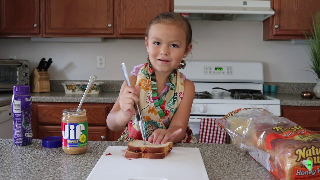 Peanut Butter Jelly Time - YouTube