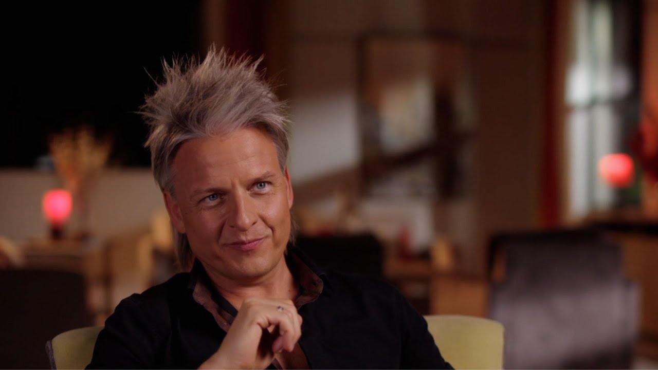 Havasi - The World Of Havasi (Puls 4 Musiktipp) - YouTube