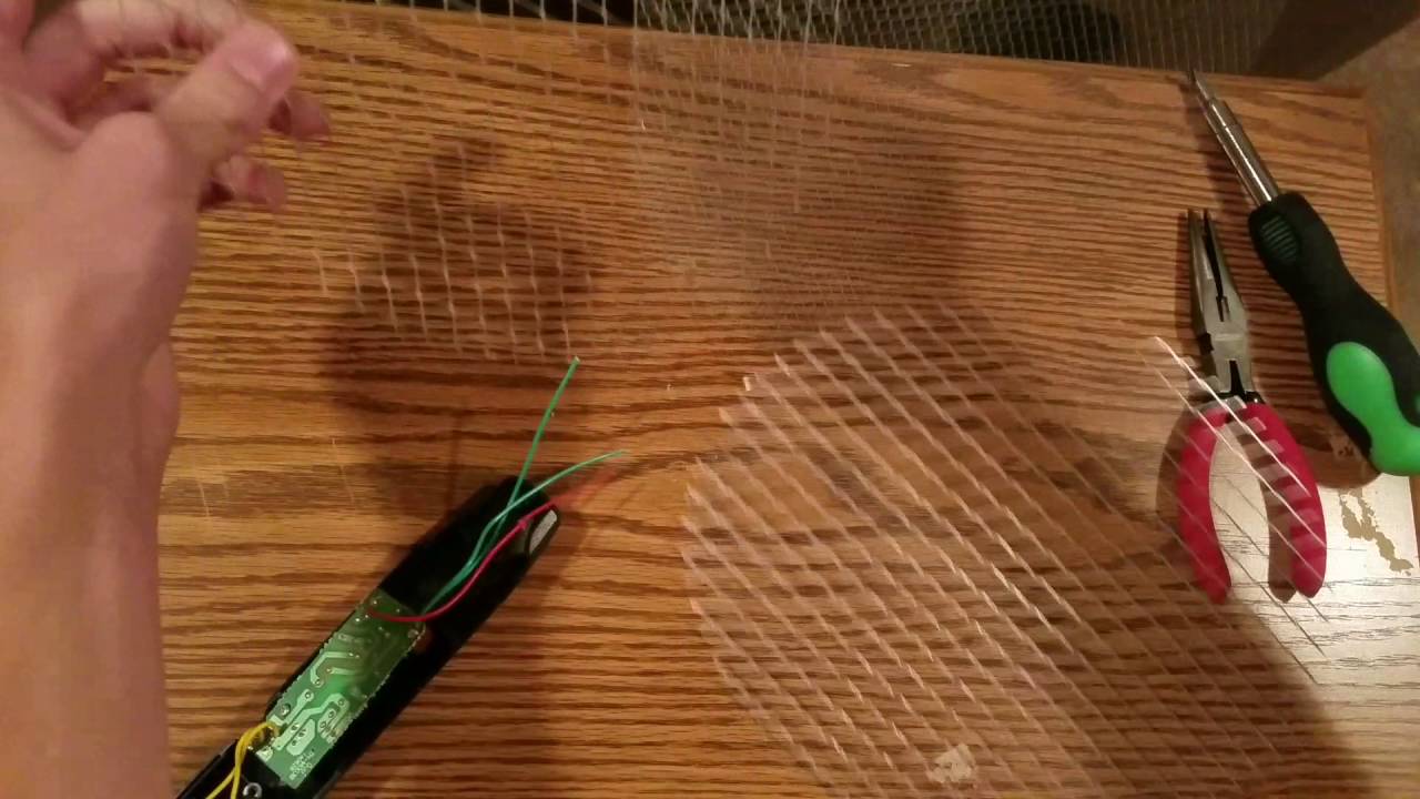 Homemade tazer for $5!! - YouTube